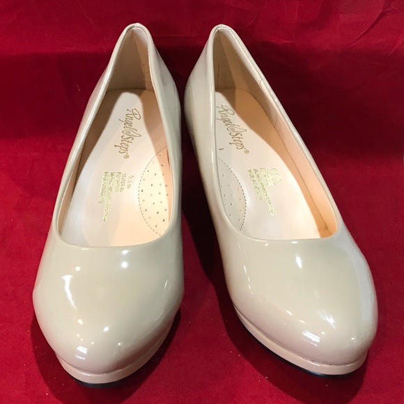 Angel Steps | Shoes | Angel Steps Nude Heels Size 9 2 Wide | Poshmark